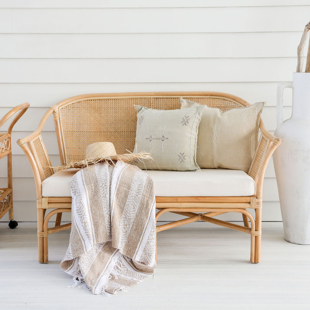 Maeve Seat – Trader Trove